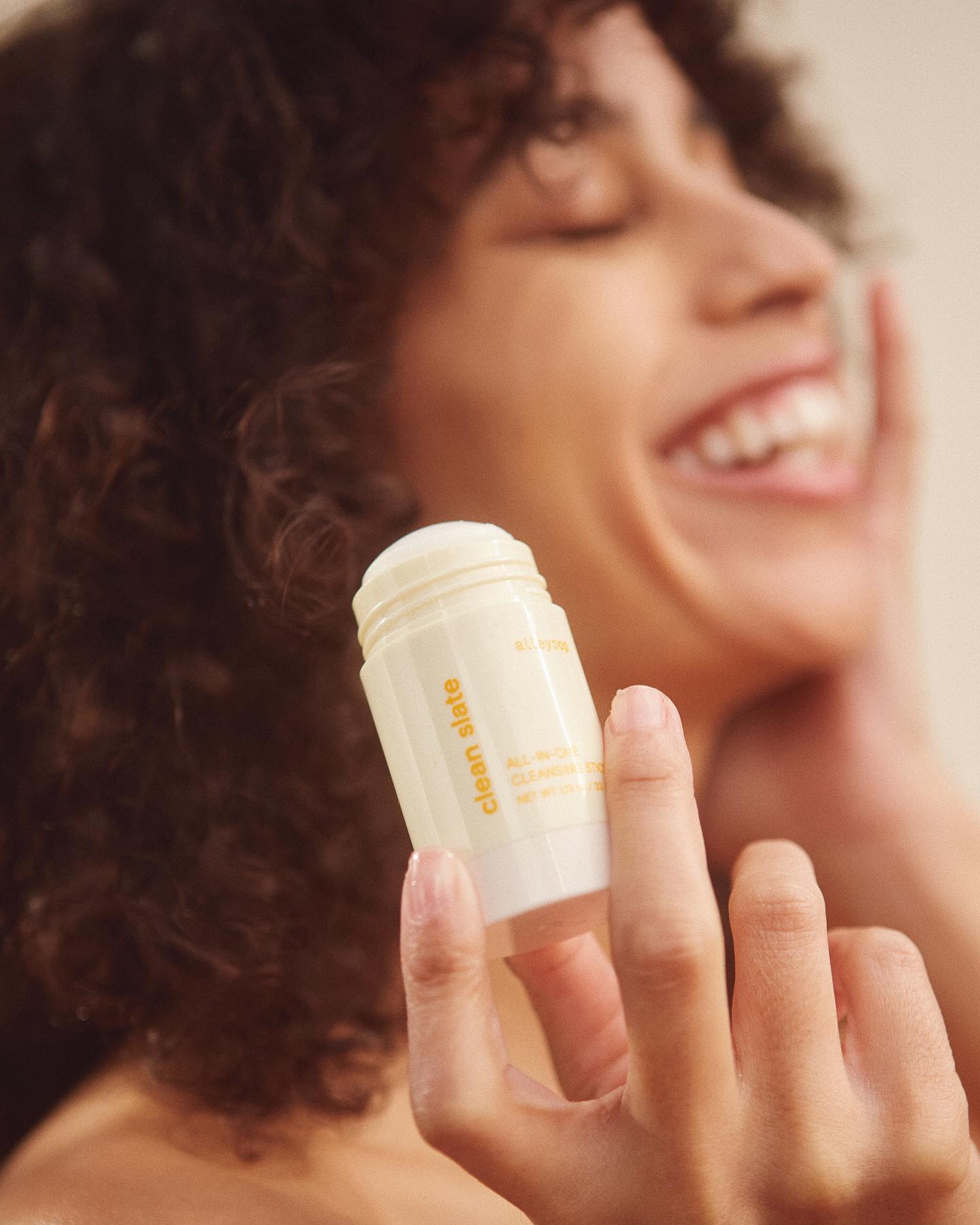 Best 16 Minimalist Skincare Brands - Ianiko