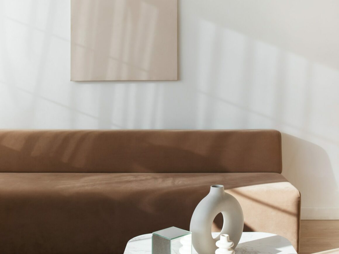 Best Minimalist Rugs for Your Modern Home - Ianiko