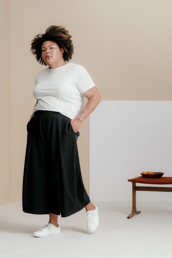 Best Plus-Size Minimalist Clothing Brands - Ianiko