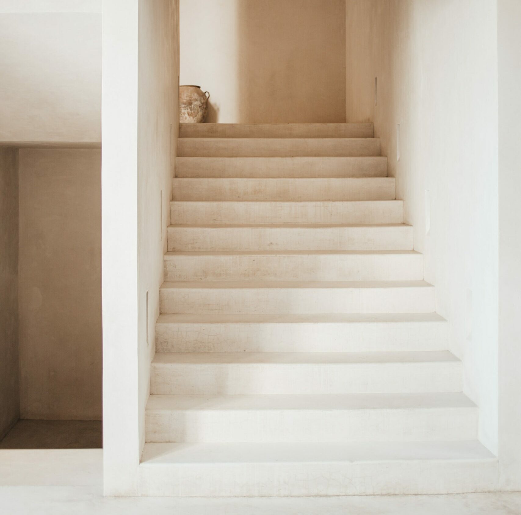 Warm Minimalism | A Cozy Vibe To The Minimalistic World - Ianiko