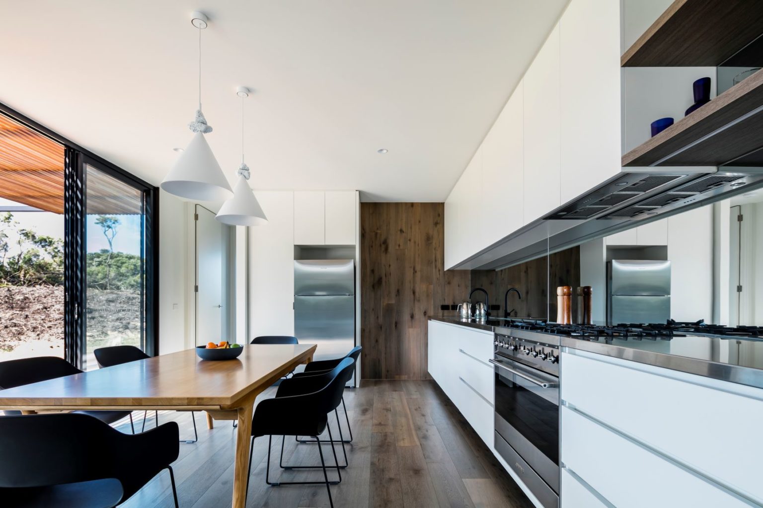 Minimalist Prefab Homes: Everything You Need to Know - Ianiko