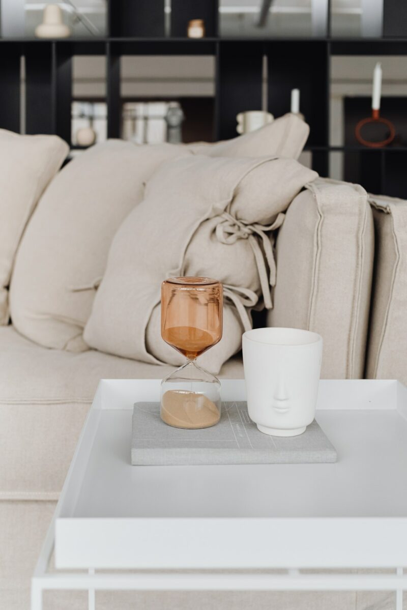 The Minimalist Aesthetic: What You Need to Know, How It Works, and How ...